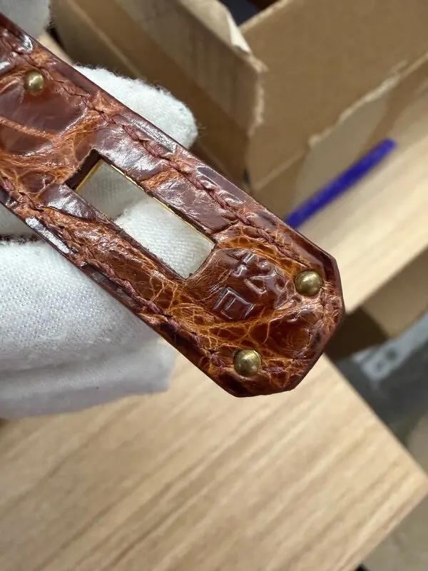Hermès Miel Shiny Porosus Crocodile Birkin 35 Ghw