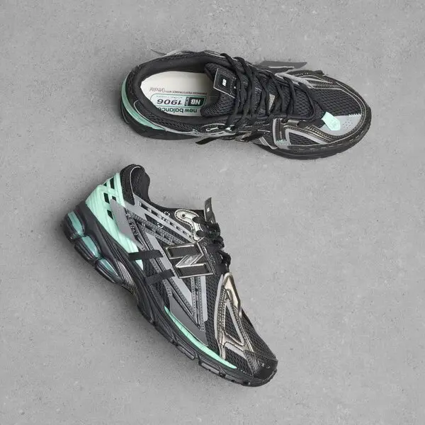 NEW BALANCE 1906a Sneaker