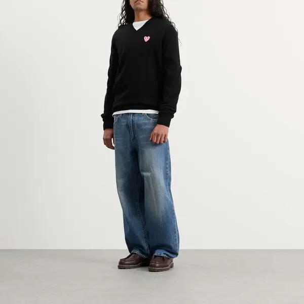 Play Comme Des Garcon Pink Heart V Neck Jumper - Black
