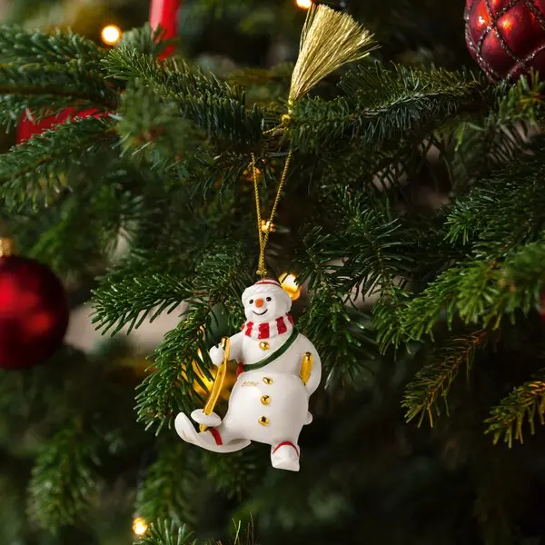 VILLEROY & BOCH Christmas Classics 2026 Snowman Ornament