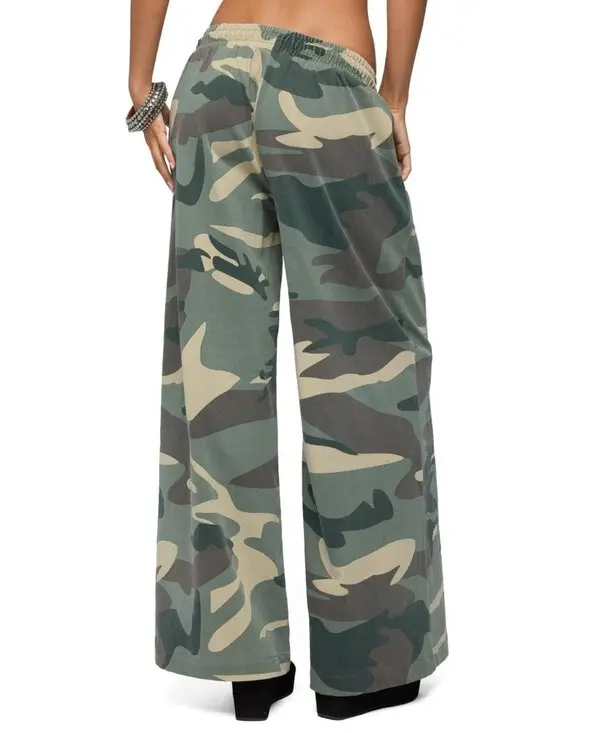 EDIKTED Allen Camo Wide Leg Sweatpants