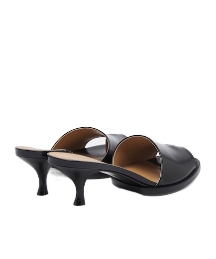 MAISON MARGIELA Tabi Leather Mules - Black