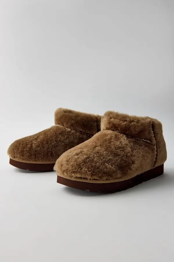 UGG Classic Fluffed Ultra Mini Boots