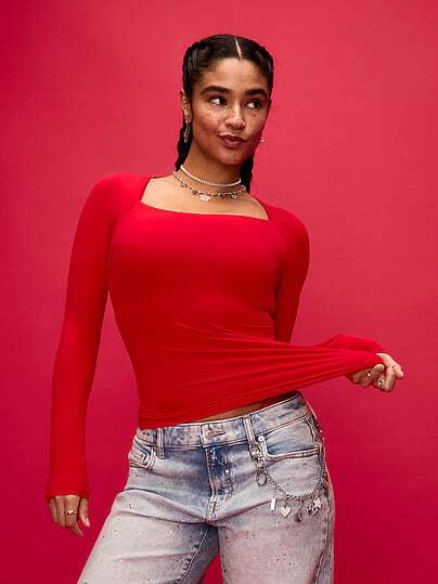 Pink Base Stretch™ Boat-neck Long-sleeve Tee - Red