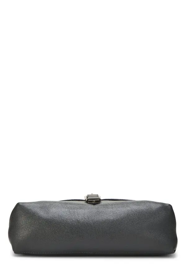 LOUIS VUITTON Utah Leather Omaha Messenger