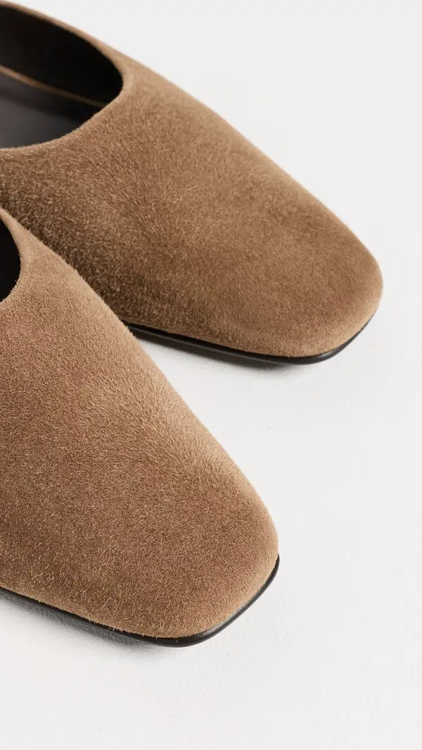 MARGAUX LONNBERG The Clara Flats