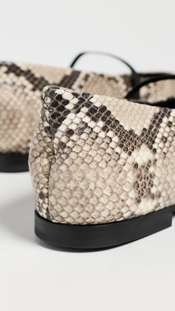 MARGAUX LONNBERG The Phoebe Flats