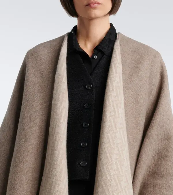 Fendi Reversible Wool And Cashmere Poncho - Beige