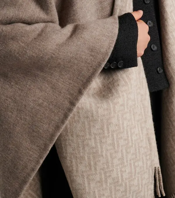 Fendi Reversible Wool And Cashmere Poncho - Beige