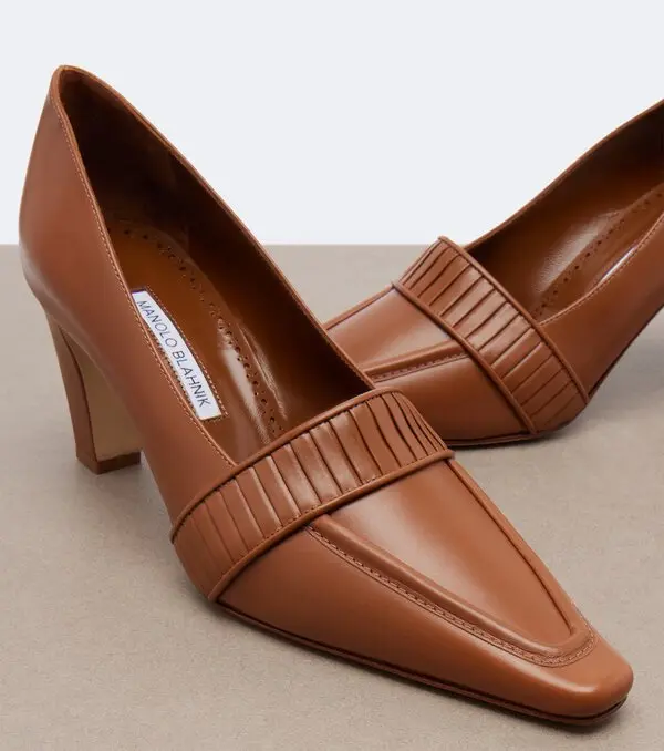 Manolo Blahnik Mindita Leather Pumps