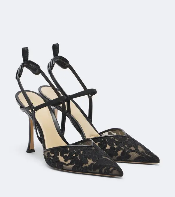 Fendi Colibrì Floral Lace Slingback Pumps - Black