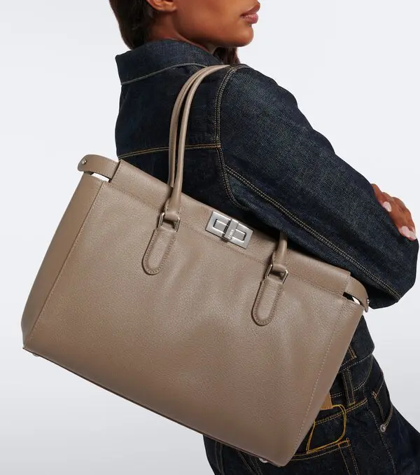 Fendi Peekaboo® Small Leather Shoulder Bag - Beige