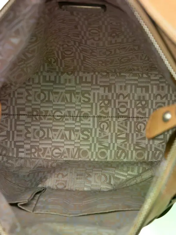 FERRAGAMO 2005-2007 Calfskin Gancini Shoulder Bag