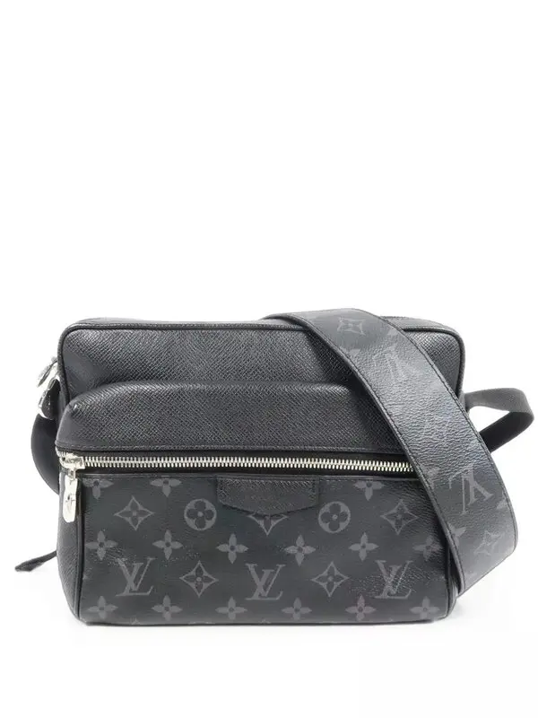 LOUIS VUITTON Outdoor Monogram Eclipse Messenger Bag - Black
