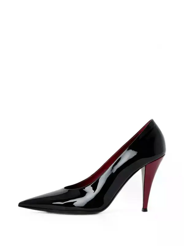 Givenchy Pointy Pumps In Patent Leather - Black