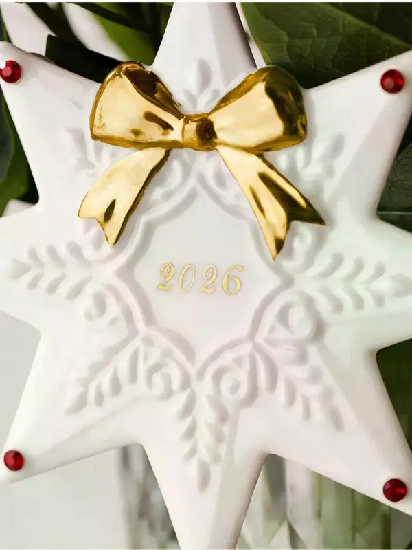 VILLEROY & BOCH Christmas Classics Star Ornament