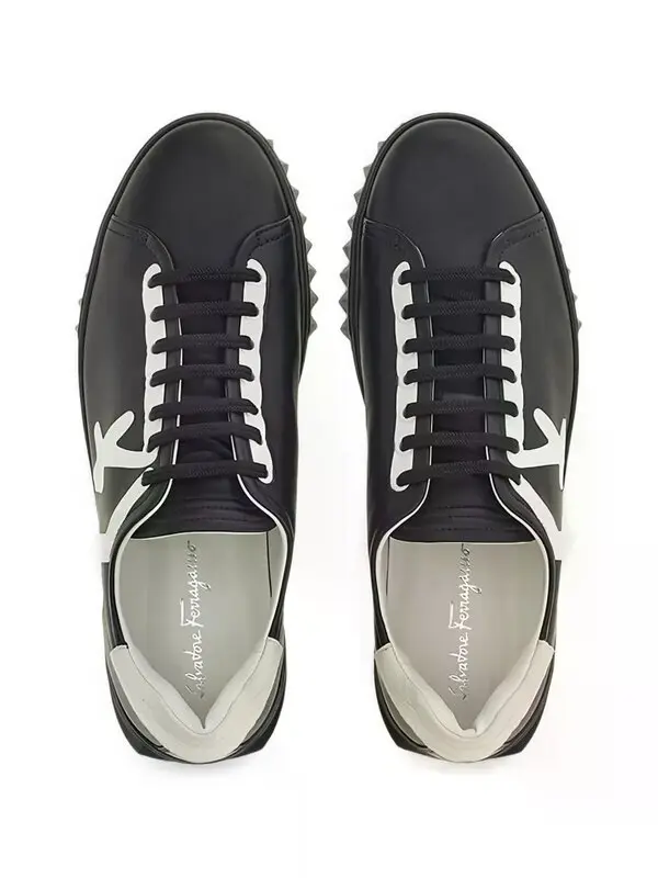 FERRAGAMO Low-top Sneakers