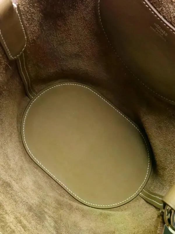 Hermès 2024 In The Loop 18 Clemence Mini Bag