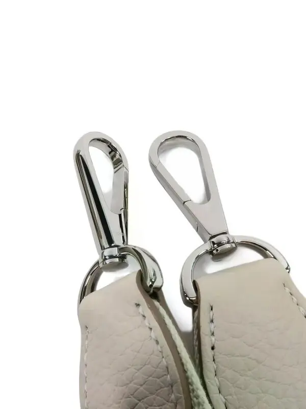 Hermès 2026 23 Evelyne Leather Shoulder Bag