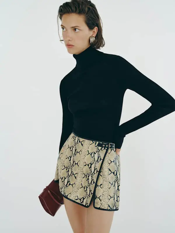 REFORMATION Ophelia Tissue Cashmere Turtleneck - Black