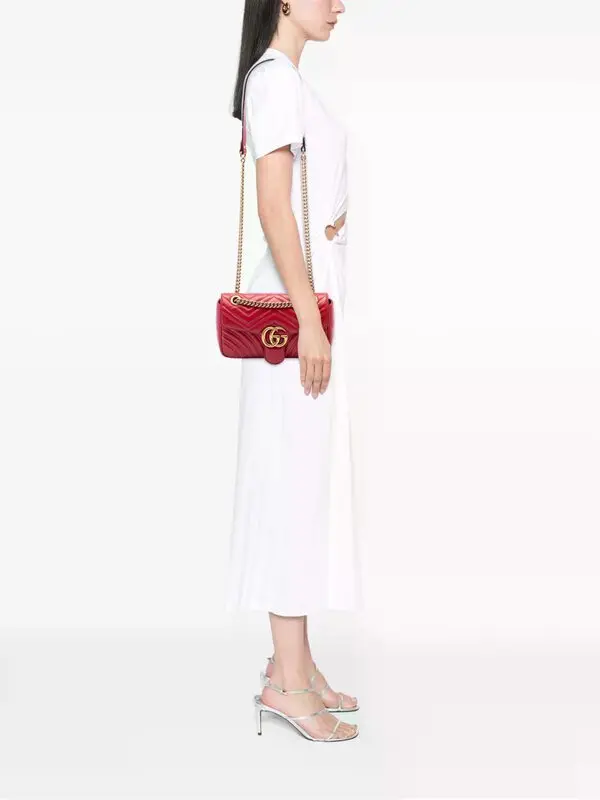 Gucci 2016-2026 Medium Gg Marmont Matelasse Calfskin Shoulder Bag - Red
