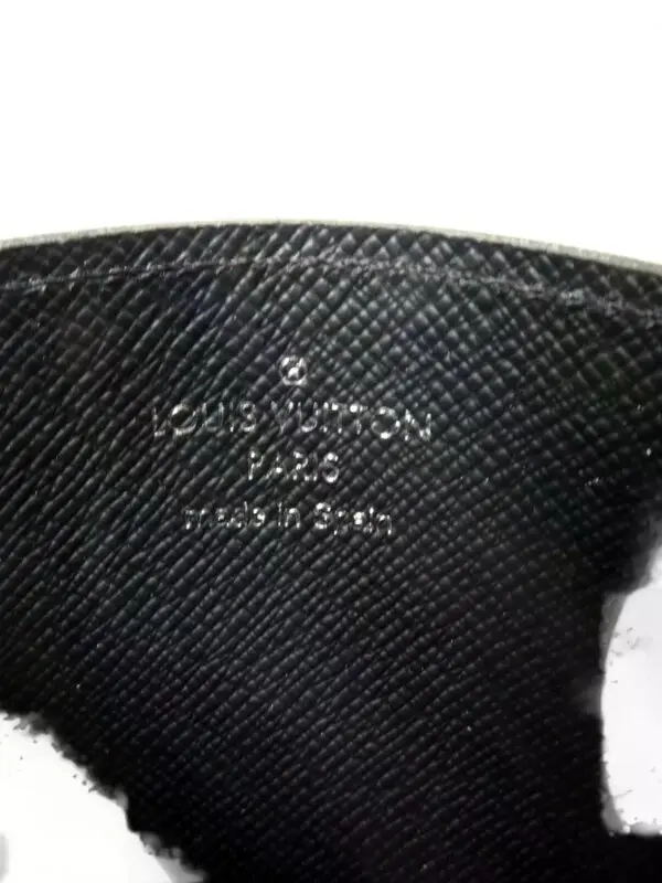 LOUIS VUITTON X Supreme Epi Card Holder
