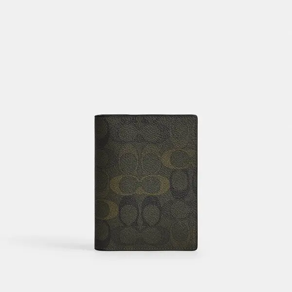 COACH OUTLET Passport Card Case In Signature Camo Print - Green/black