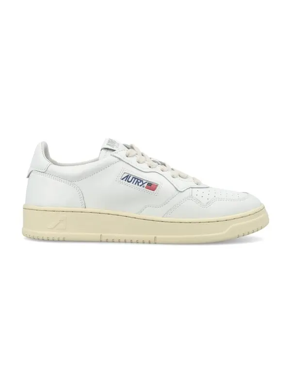 AUTRY The Medalist Low Leather Sneaker By
