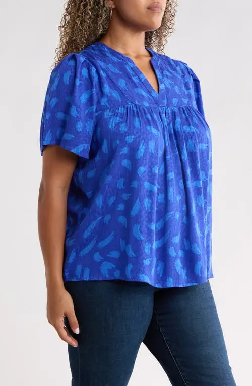 SUGARLIPS Darya Strokes Ferma Split Neck Top