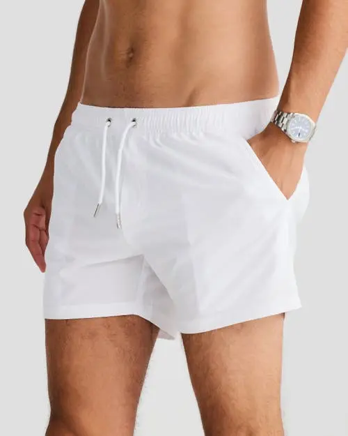 VACAY SWIMWEAR Ios Stretch Swim Short