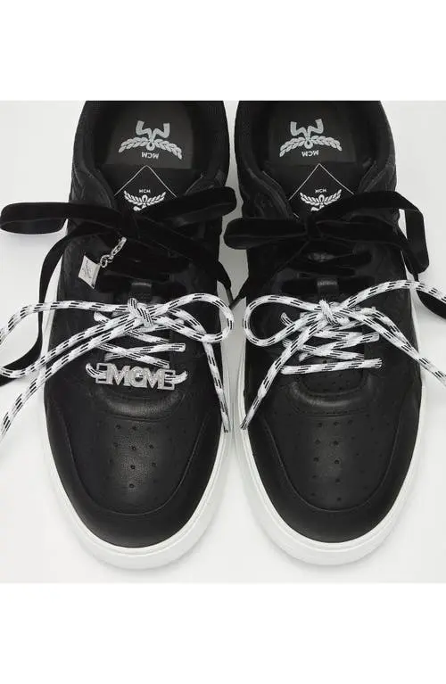 Mcm Shoelaces And Charms Set