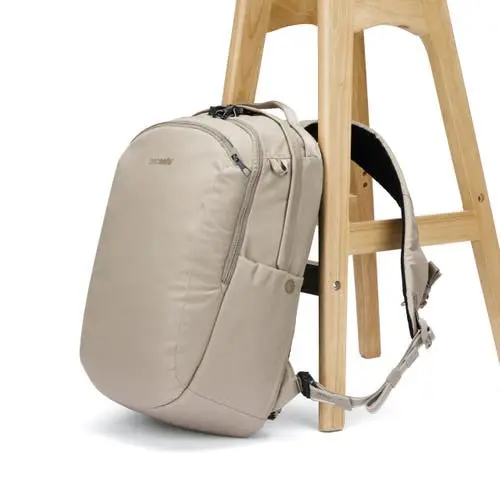 PACSAFE V 26l Tour Backpack