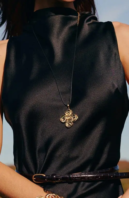 RETRO CHIC Eternal Spiral Pendant Necklace