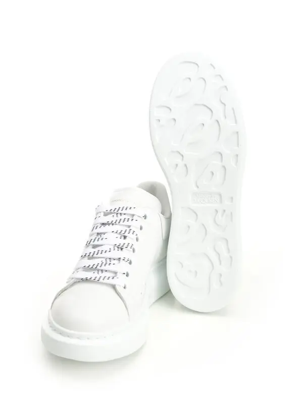 Alexander McQueen Oversized Calfskin Sneaker - Multicolor