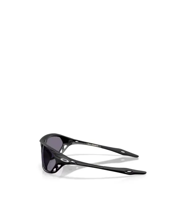 Oakley Geometric Sunglasses - Matte Black