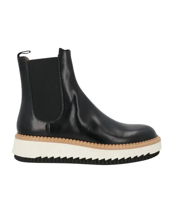Chloé Simple Glossy Chelsea Boots