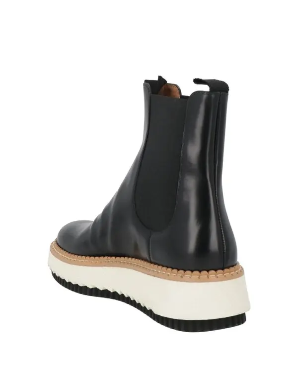 Chloé Simple Glossy Chelsea Boots