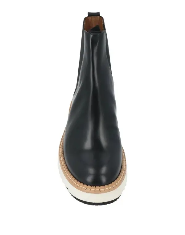 Chloé Simple Glossy Chelsea Boots