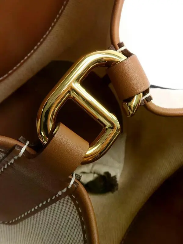 Hermès 2024 23 In The Loop Handbag - Neutrals