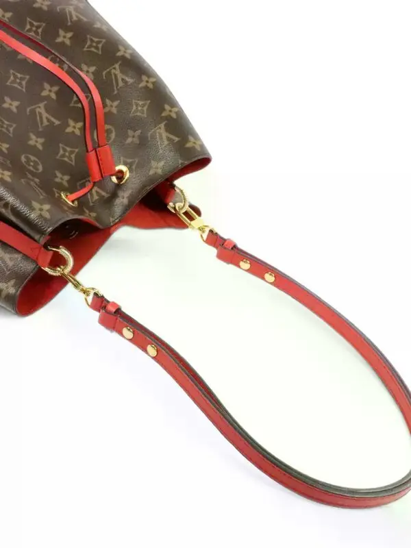 LOUIS VUITTON Neo Noe Monogram Bucket Bag