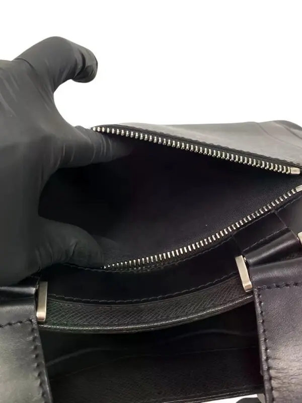 LOUIS VUITTON 2004 Taiga Kasbek Pm Business Bag