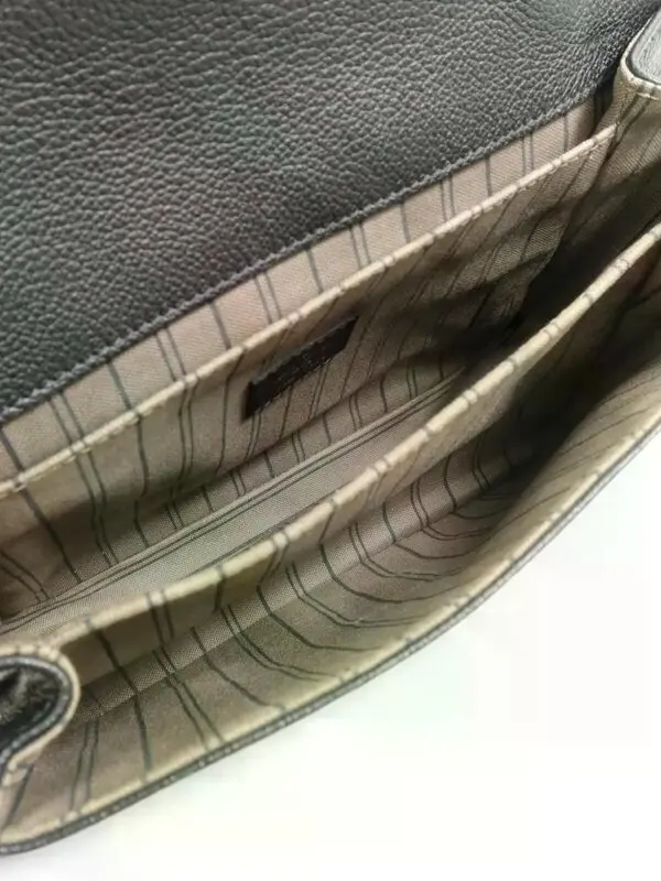 LOUIS VUITTON Pochette Metis Tote Bag