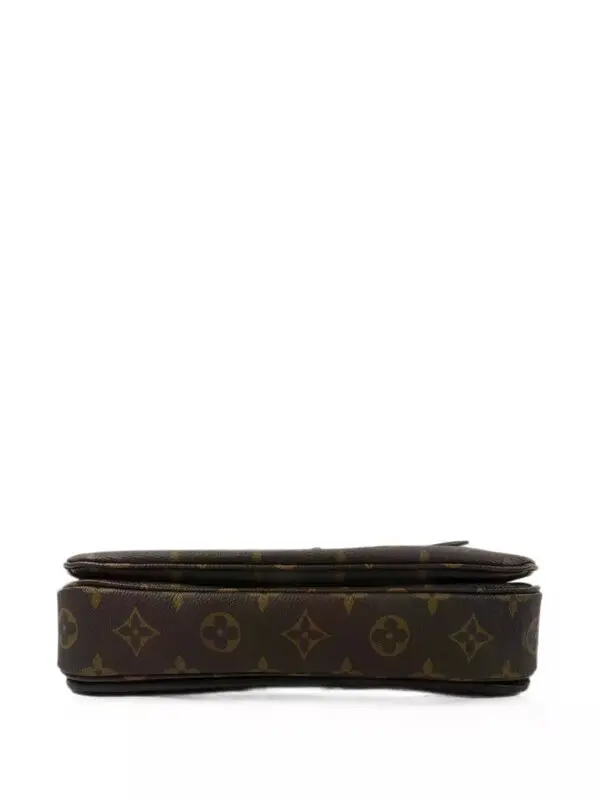LOUIS VUITTON Mm Pochette Metis Tote Bag