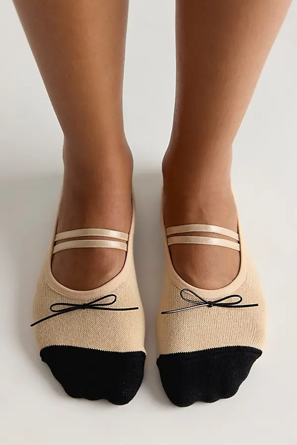 AREBESK Koko Grip Socks