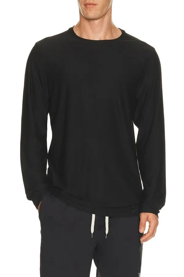 Vuori Long Sleeve Strato Tech Tee