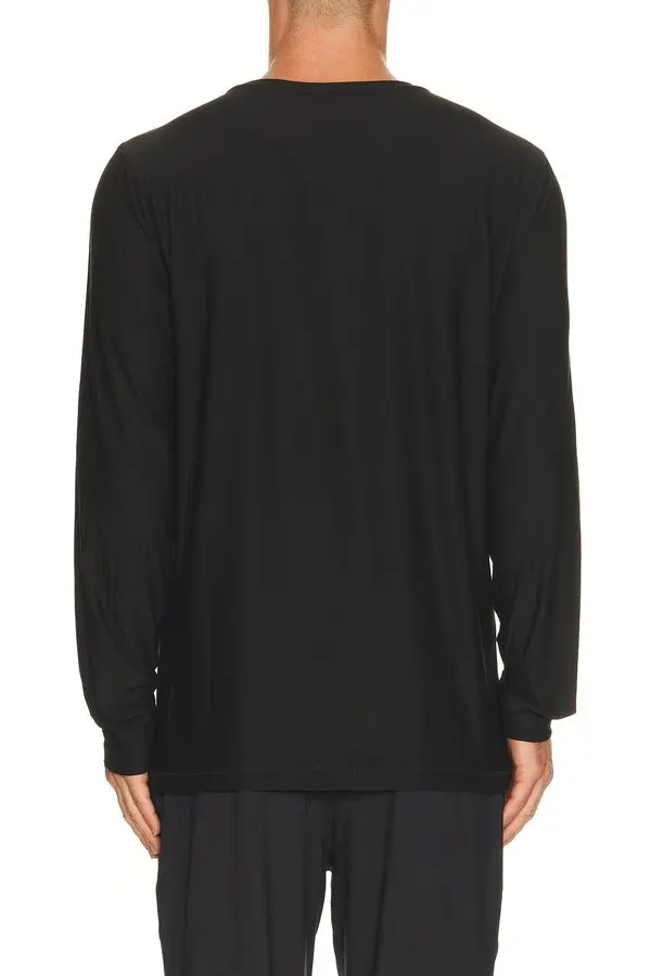 Vuori Long Sleeve Strato Tech Tee