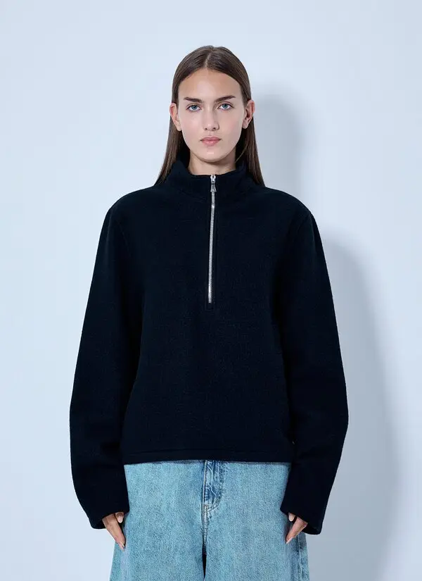 RIER Fleece City Sweatshirt - Black