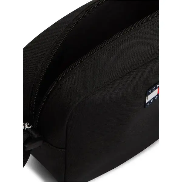 Tommy Hilfiger Lightweight Crossbody Bag