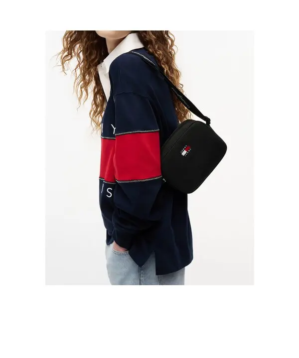 Tommy Hilfiger Lightweight Crossbody Bag
