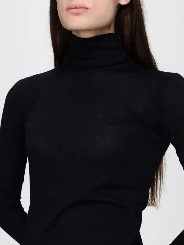 Max Mara Slim Fit Long-sleeved Turtleneck Jumper In Pure Wool